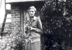 Virginia Woolf’s Legacy: A Trailblazing Writer F0rged by Tr@uma and ...