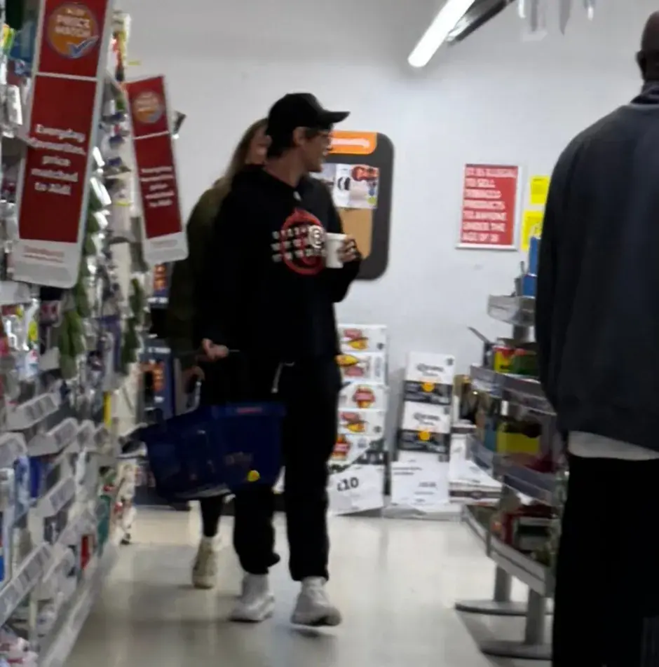 Pop superstar and Love Island girlfriend go unnoticed while shopping in ...