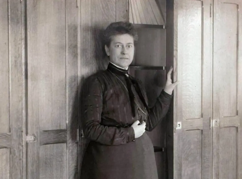 Williamina Fleming: From Housekeeper to Astronomy Pioneer with the ...